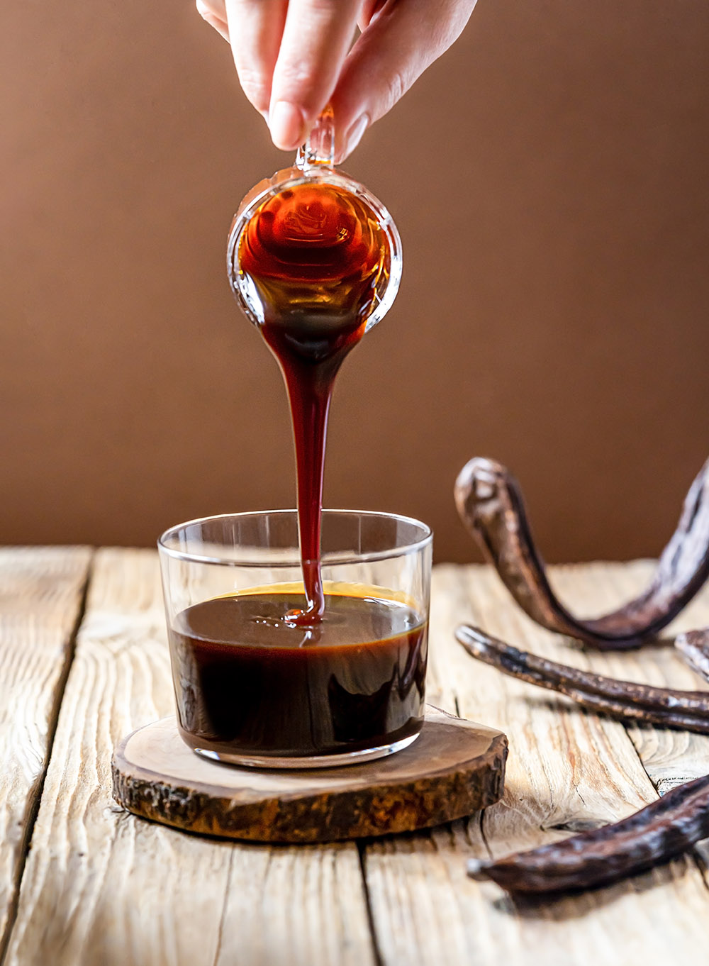 17 Maple Syrup Substitutes: What Alternatives For Baking?