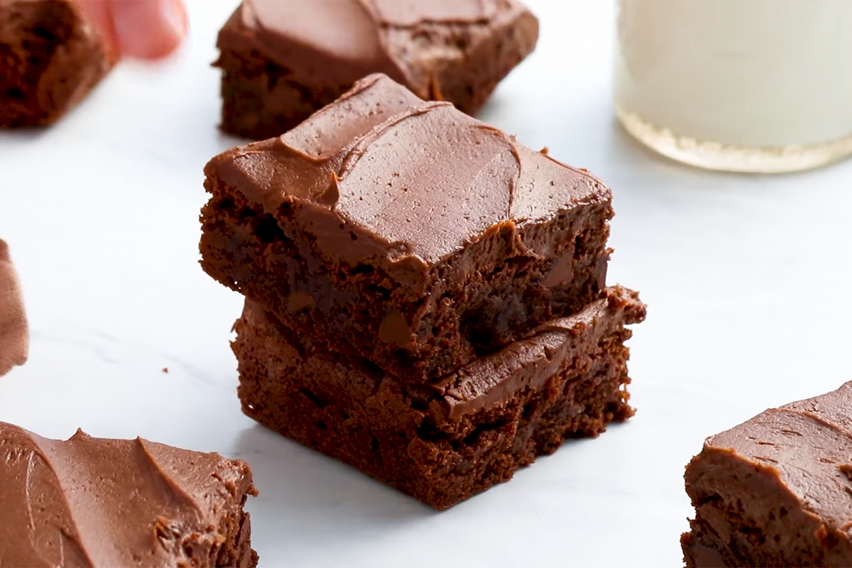 Chocolate Fudge Brownie With Chocolate Icing Recipe