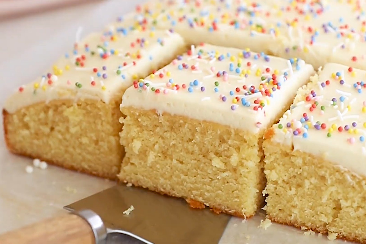 Easy Homemade Vanilla Sheet Cake Recipe