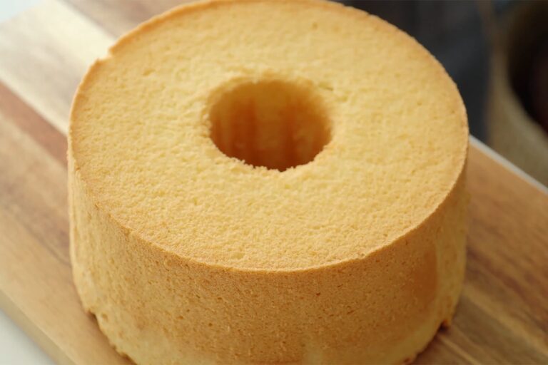 Easy Vanilla Chiffon Cake Recipe